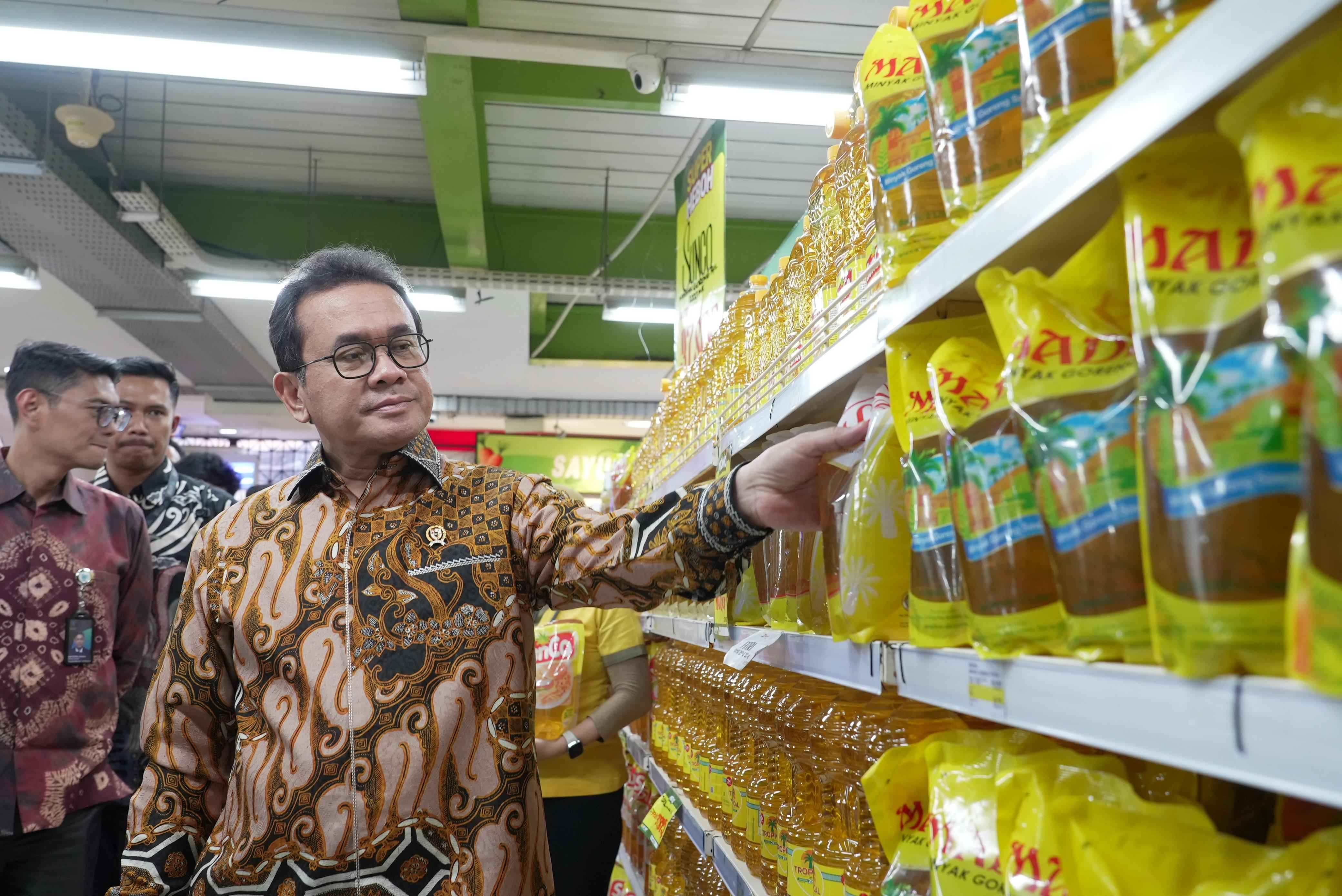 Mendag pada Program Promosi Belanja Friday Mubarak - Kementerian ...