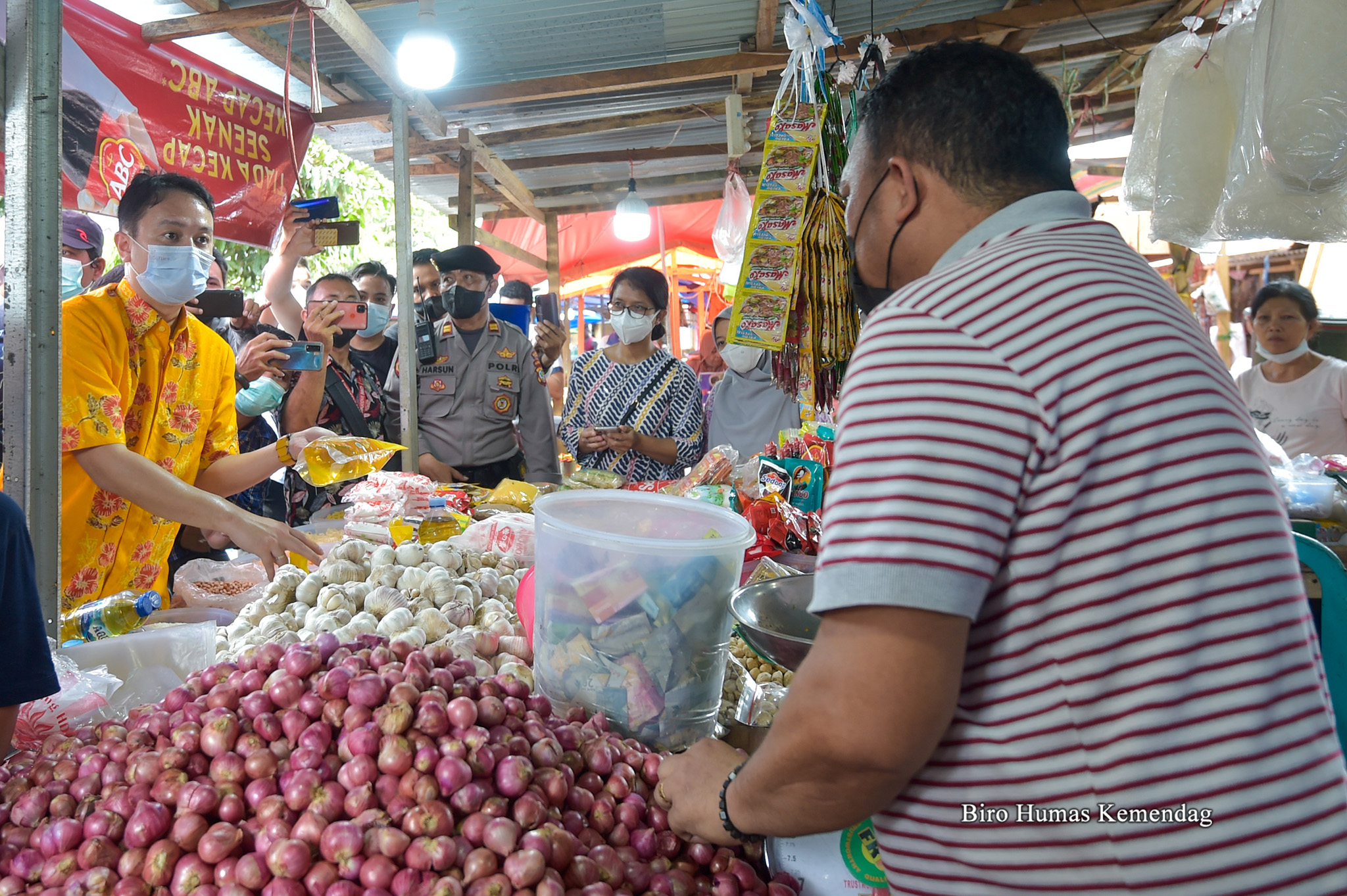 Wamendag Meninjau Pasar Bersehati Manado - Kementerian Perdagangan ...