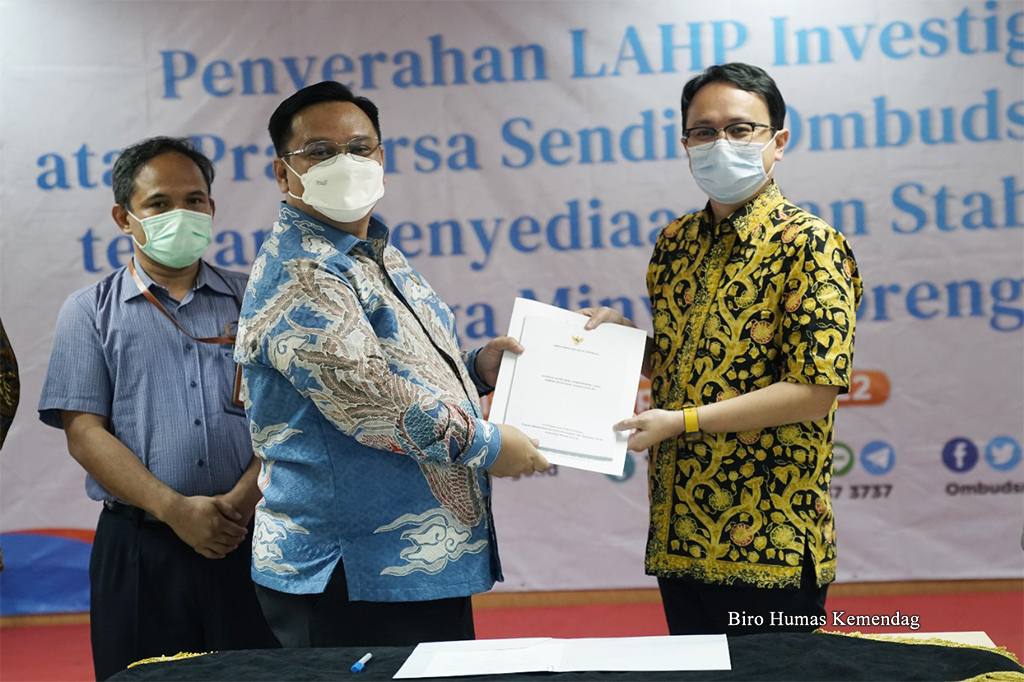 Penyerahan LAHP Investigasi Penyediaan dan Stabilisasi Harga Minyak ...