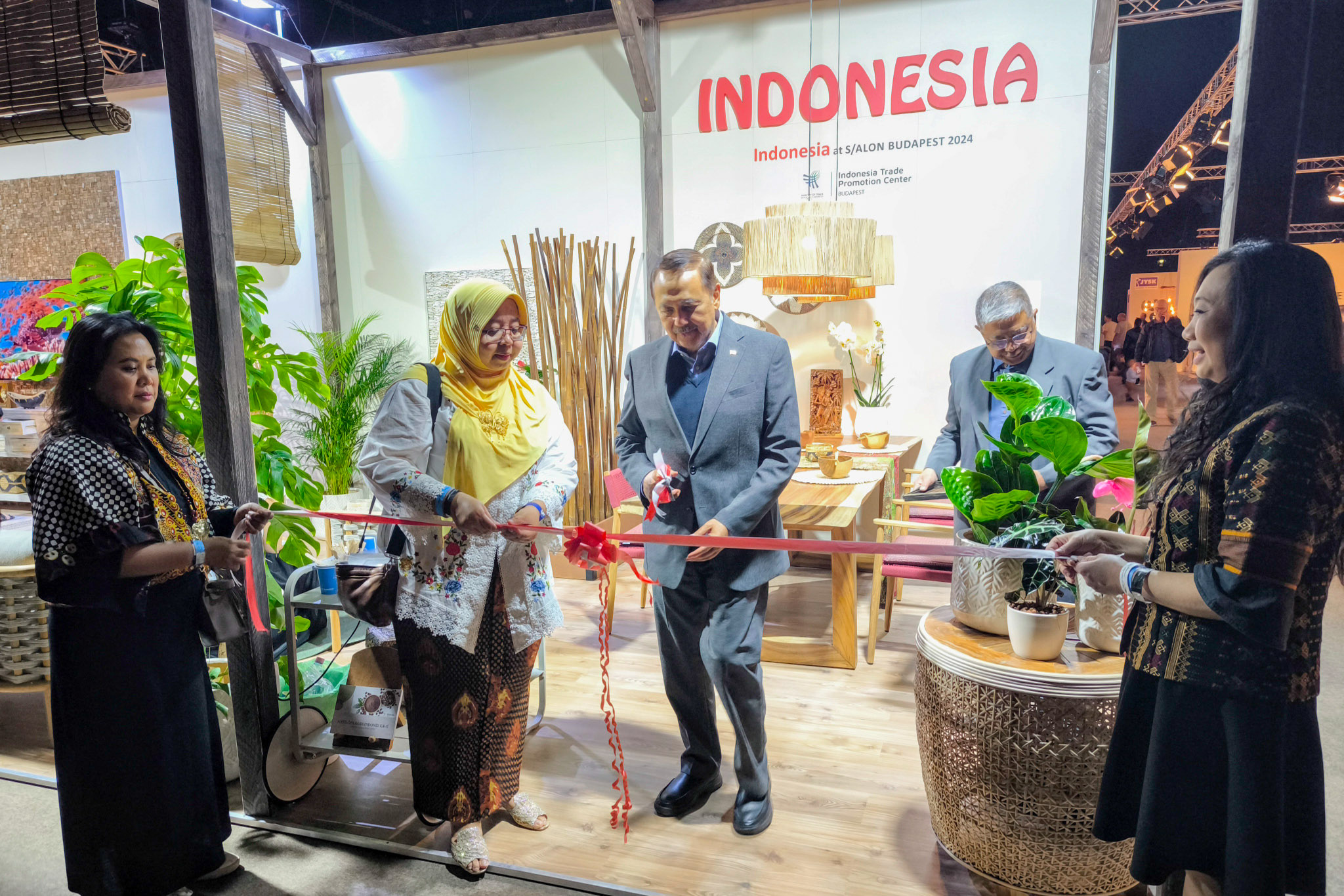 Indonesia Berpartisipasi pada Pameran S/ALON Budapest 2024 di Hungaria ...