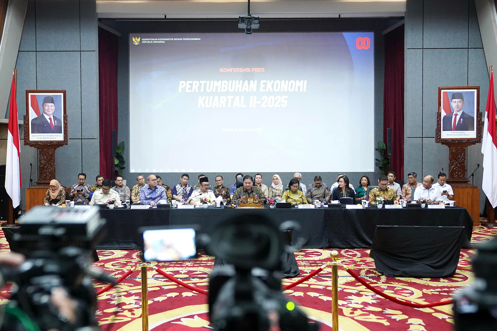 Mendag pada Konferensi Pers Pertumbuhan Ekonomi Kuartal II 2025 - Kementerian Perdagangan ...