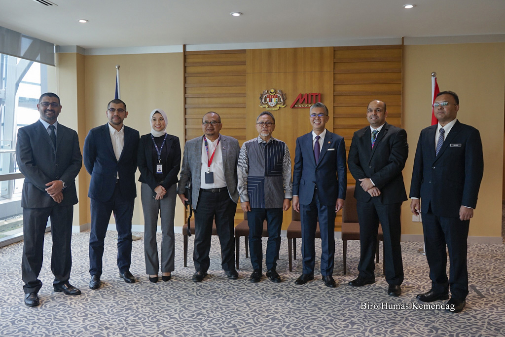 Pertemuan Bilateral Mendag RI dengan Menteri Investasi, Perdagangan ...