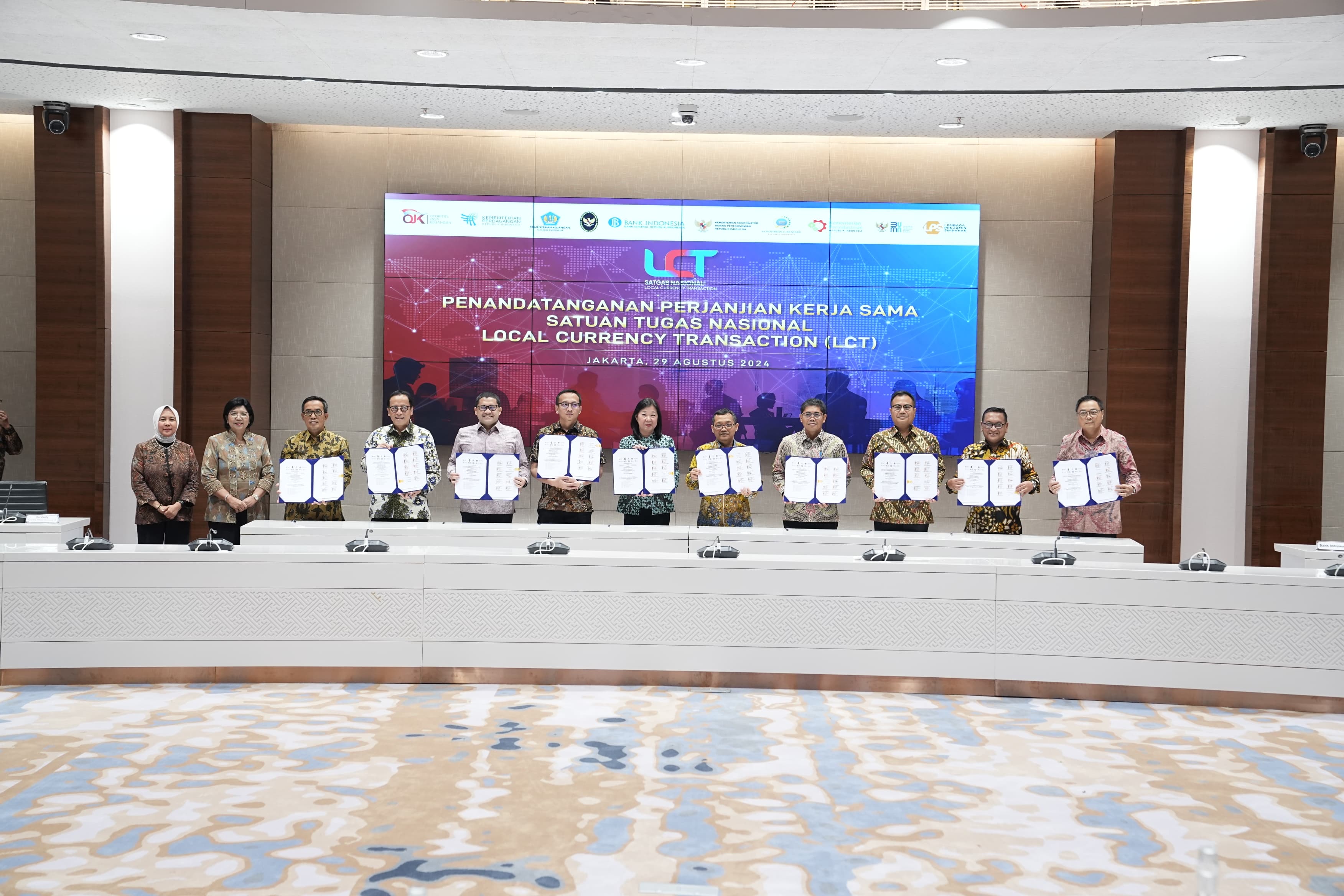 Penandatanganan Perjanjian Kerja Sama Local Currency Transaction ...