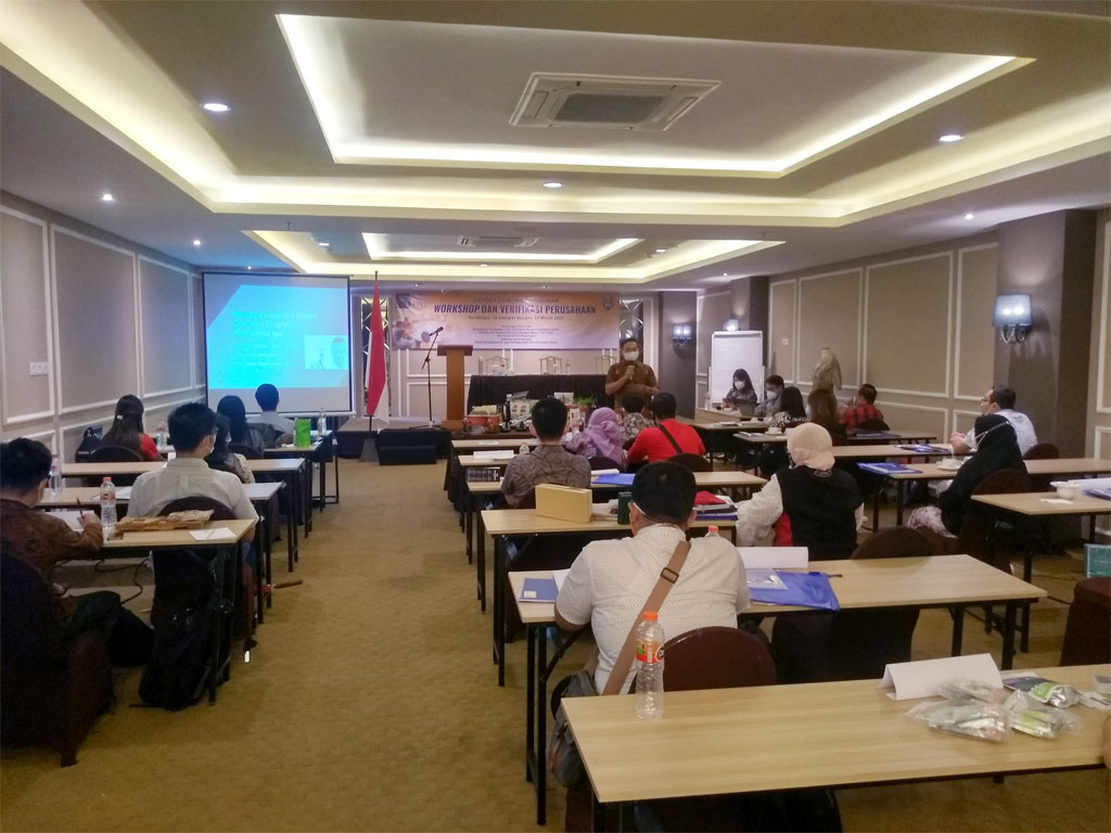 Export Coaching Program Tahap Pertama di Jawa Timur - Kementerian ...