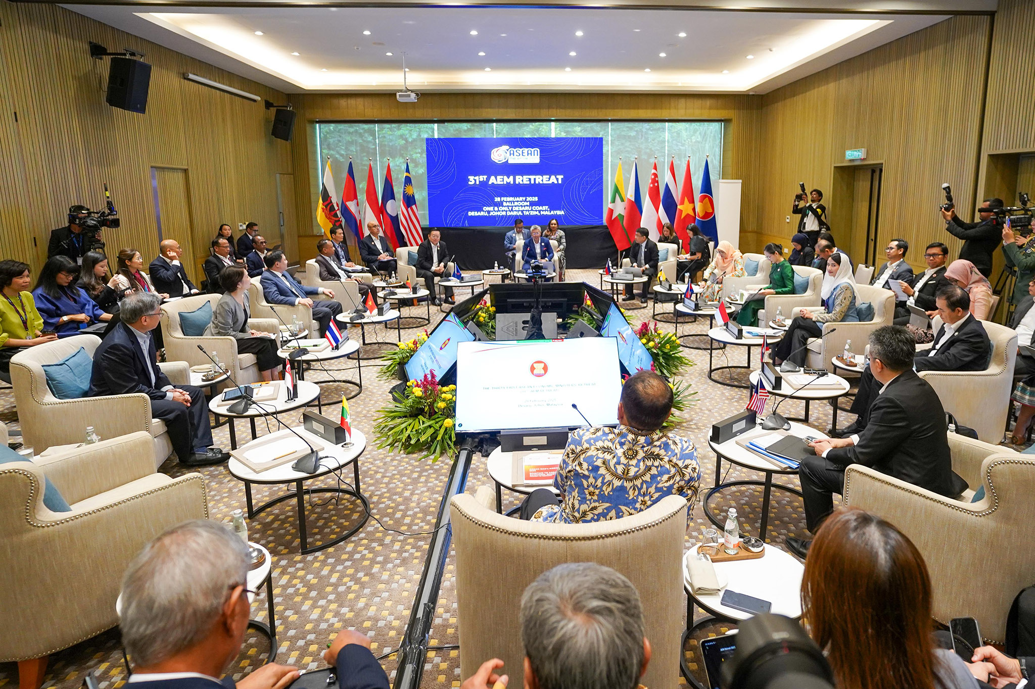 Pertemuan Menteri Ekonomi ASEAN Retreat ke-31 di Johor, Malaysia ...