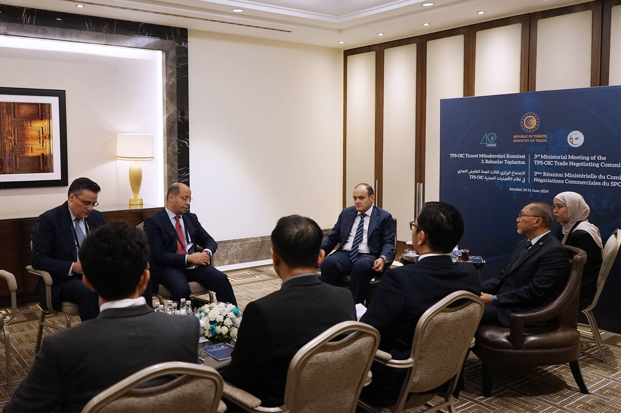 Pertemuan Bilateral Mendag RI dengan Mendag dan Industri Mesir ... Pertemuan Bilateral Mendag RI dengan Mendag dan Industri Mesir ...