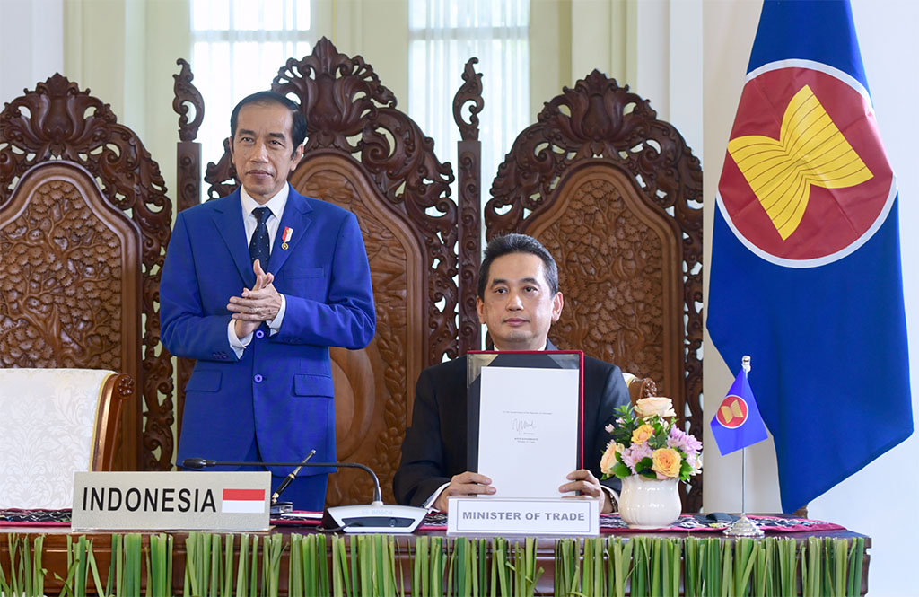 Penandatanganan Perjanjian Kemitraan Ekonomi Komprehensif Regional ... Penandatanganan Perjanjian Kemitraan Ekonomi Komprehensif Regional ...