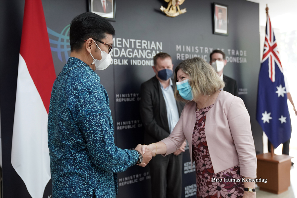 Dirjen PPI Menerima Kunjungan Chief Negotiator IA-CEPA - Kementerian ...