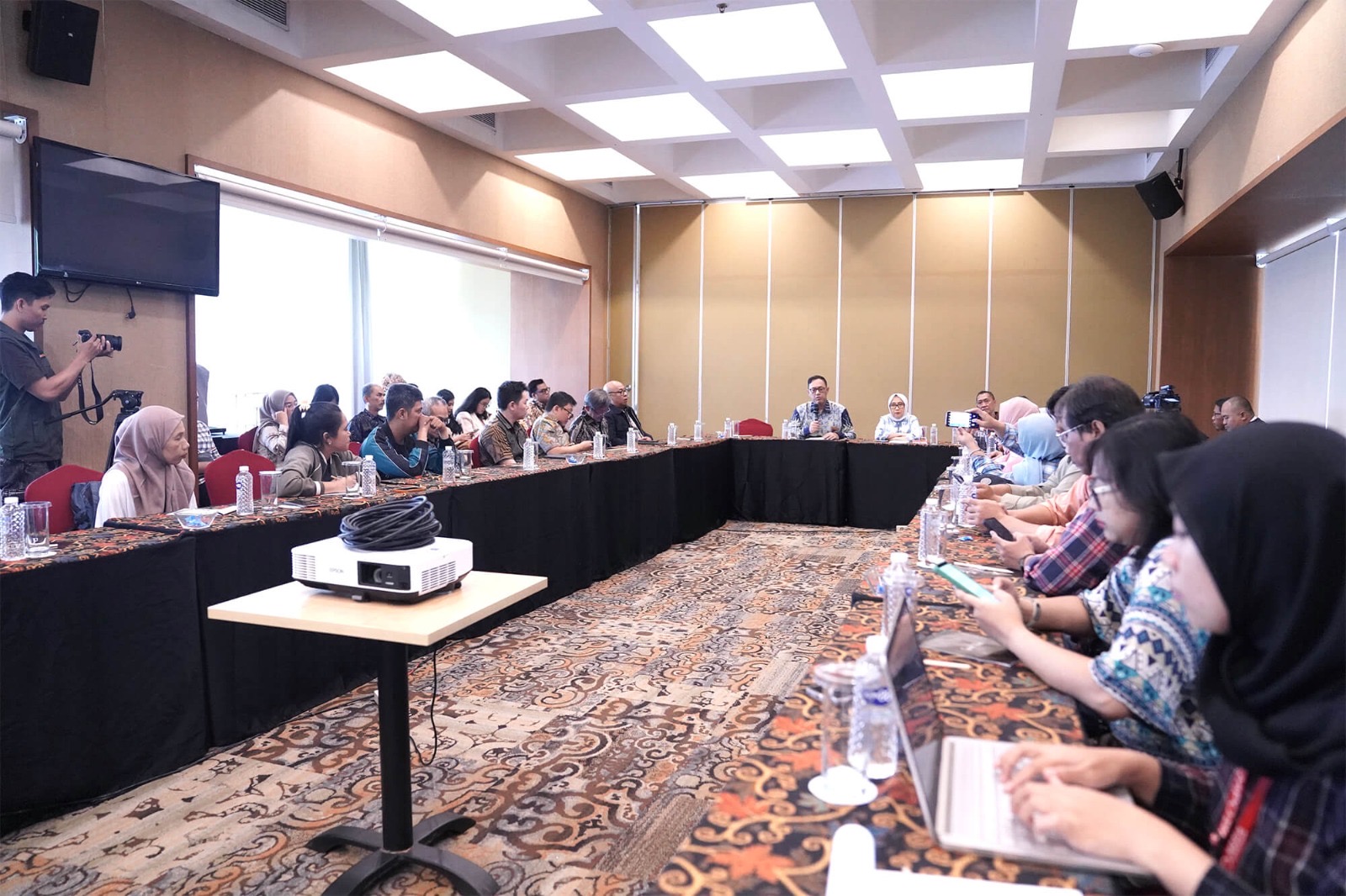 Konferensi Pers Capaian Kinerja Bappebti 2024 dan Langkah Strategis 2025 - Kementerian ...