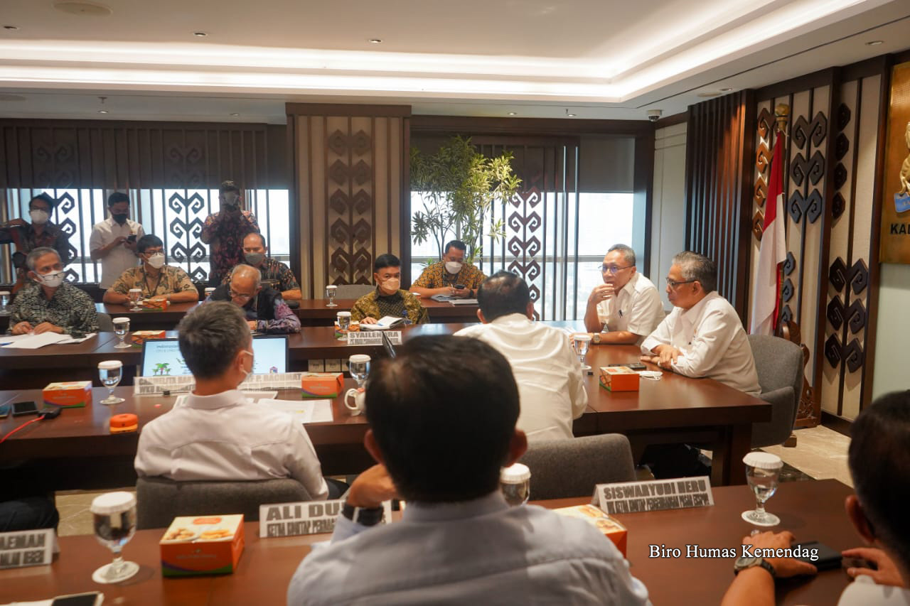 Pertemuan Mendag dengan Ketua Kadin Indonesia - Kementerian Perdagangan Republik Indonesia