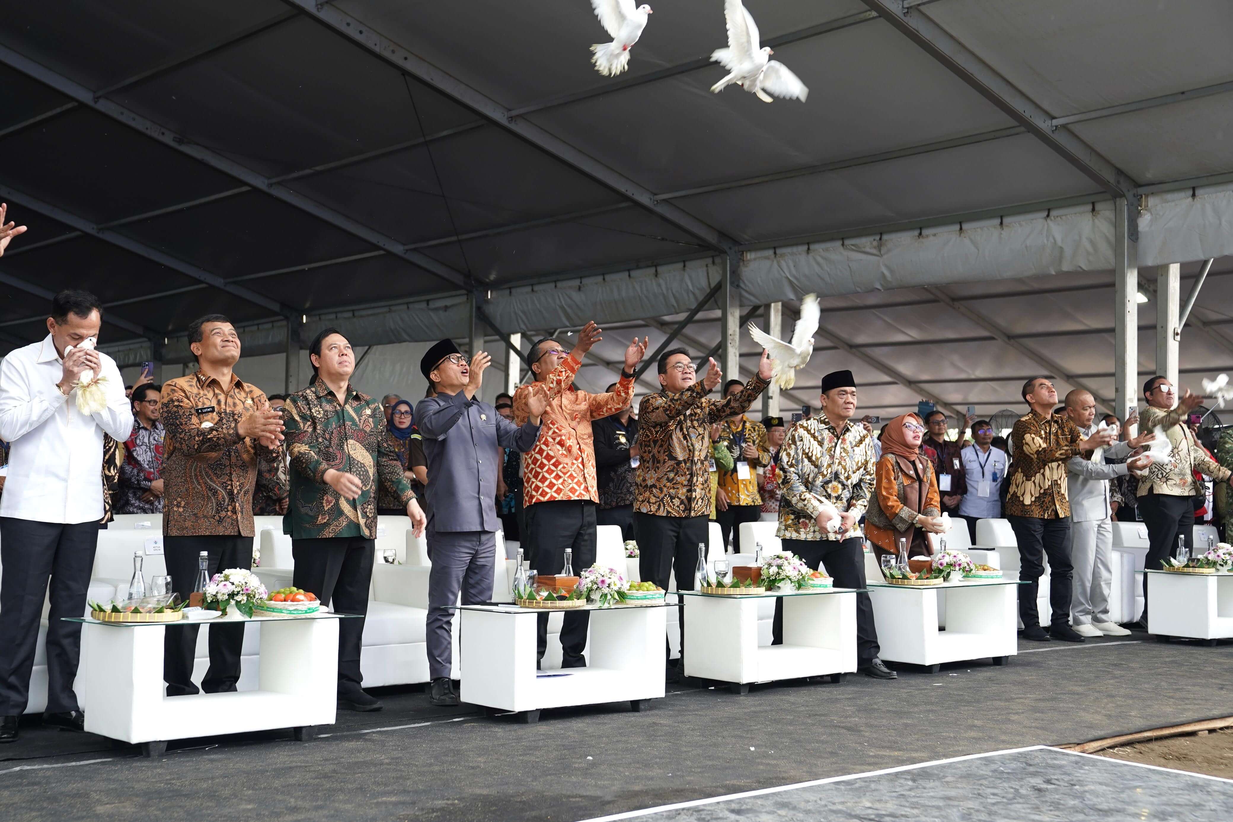 Mendag Menghadiri Peringatan Hari Desa Nasional 2026 | Kementerian ...