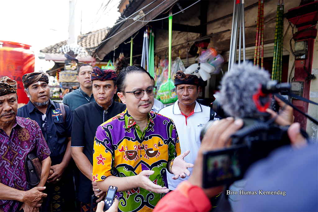Wamendag Kunjungi Pasar Desa Adat Jimbaran - Kementerian Perdagangan ... Wamendag Kunjungi Pasar Desa Adat Jimbaran - Kementerian Perdagangan ...
