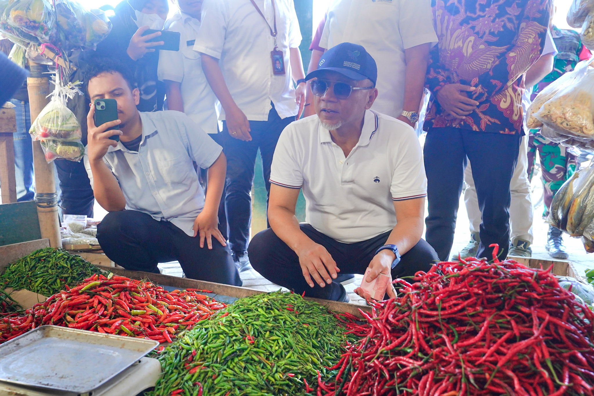 Mendag Tinjau Ketersediaan dan Harga Bapok di Pasar Jatimulyo ...
