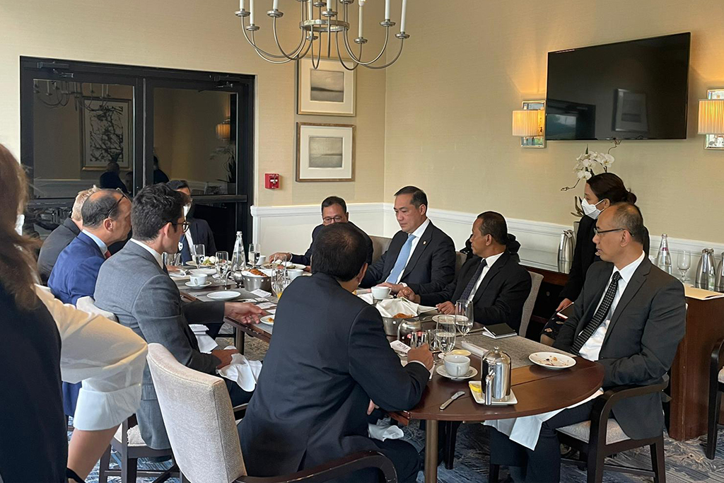 Pertemuan Mendag RI dengan COO US-IDFC - Kementerian Perdagangan ...